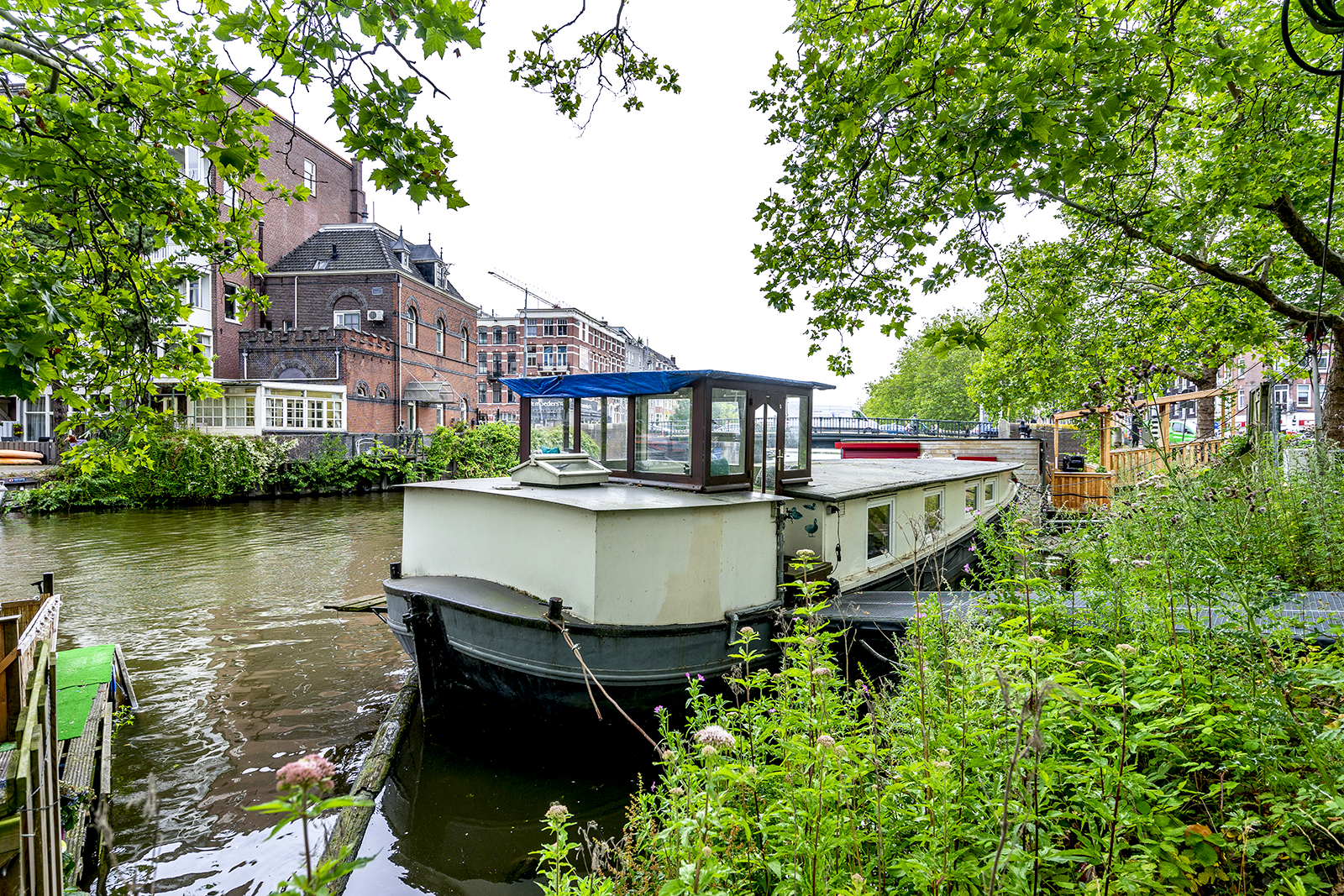 08 · Woonboot te Koop · Woonboot Verkopen · Woonboot Makelaar AWN