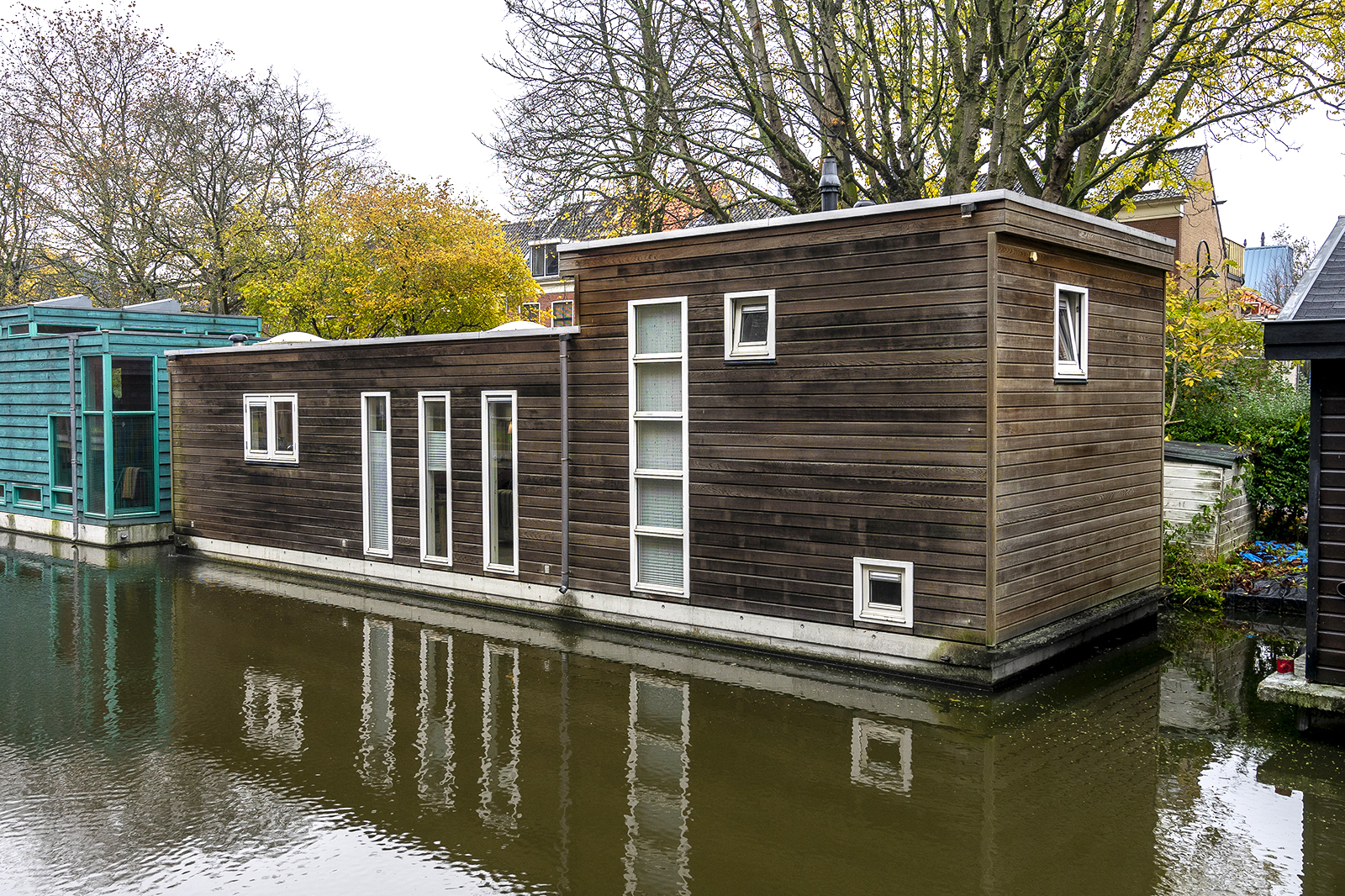 02 · Woonboot te Koop · Woonboot Verkopen · Woonboot Makelaar AWN