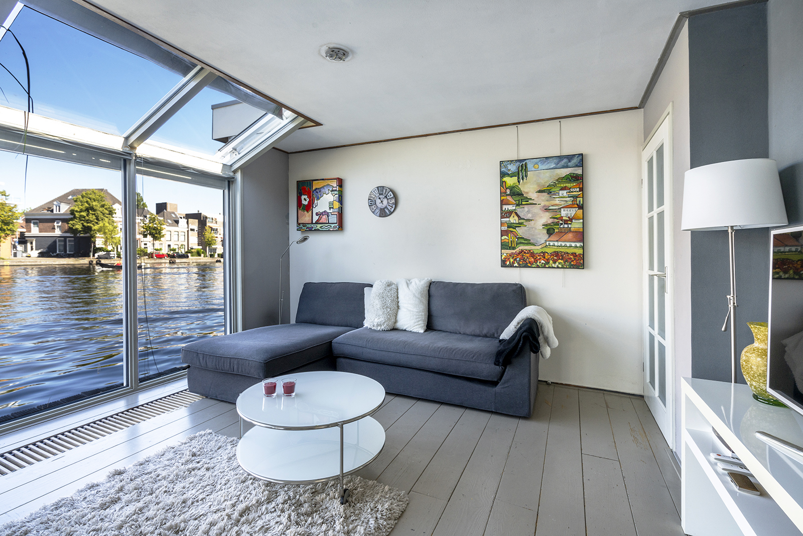 15 · Woonboot te Koop · Woonboot Verkopen · Woonboot Makelaar AWN